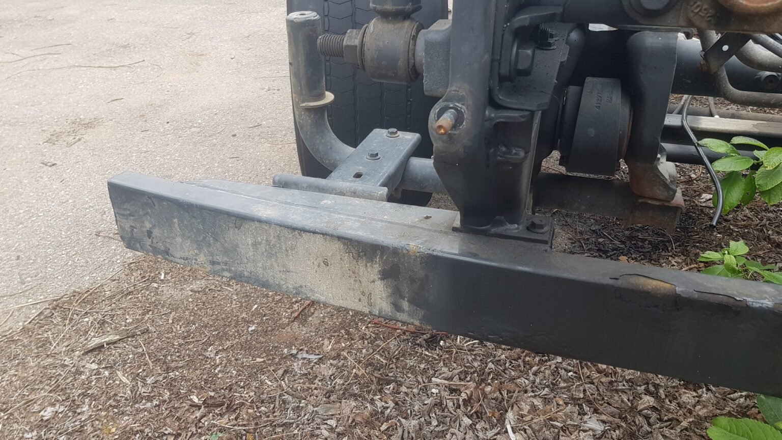 IVECO STRALIS EURO6 front frame part, bumper holder, springs suspension ...